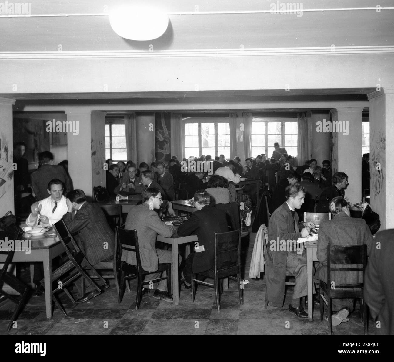 WW2 Oslo 19421116 University of Oslo, here from the dining room ...