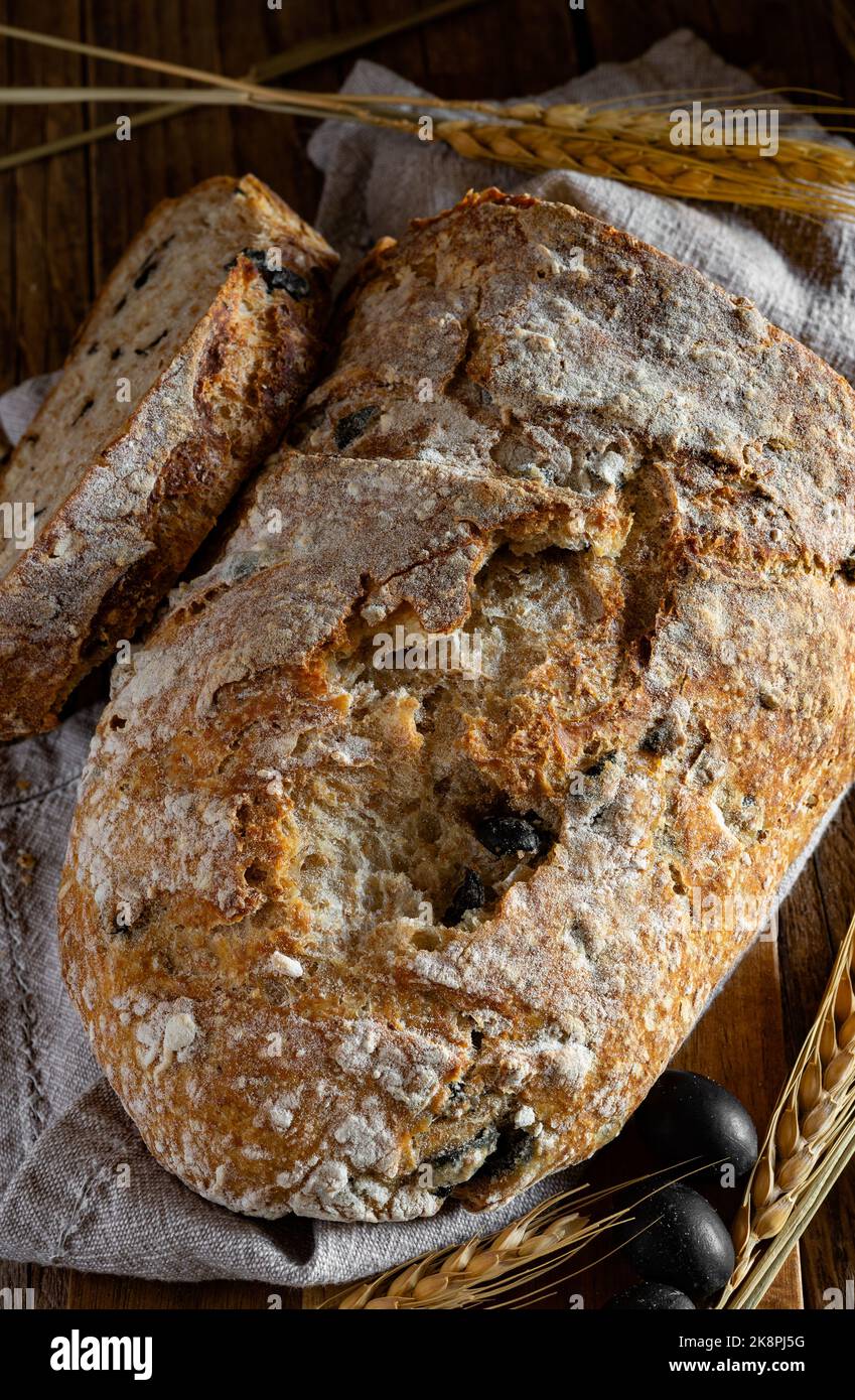 Tuscan flat bread hi-res stock photography and images - Alamy