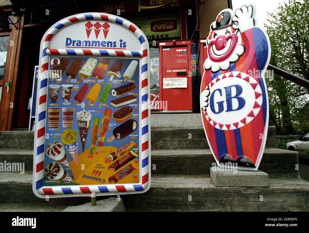 30362 logos advertising ice cream hi-res stock photography and images ...