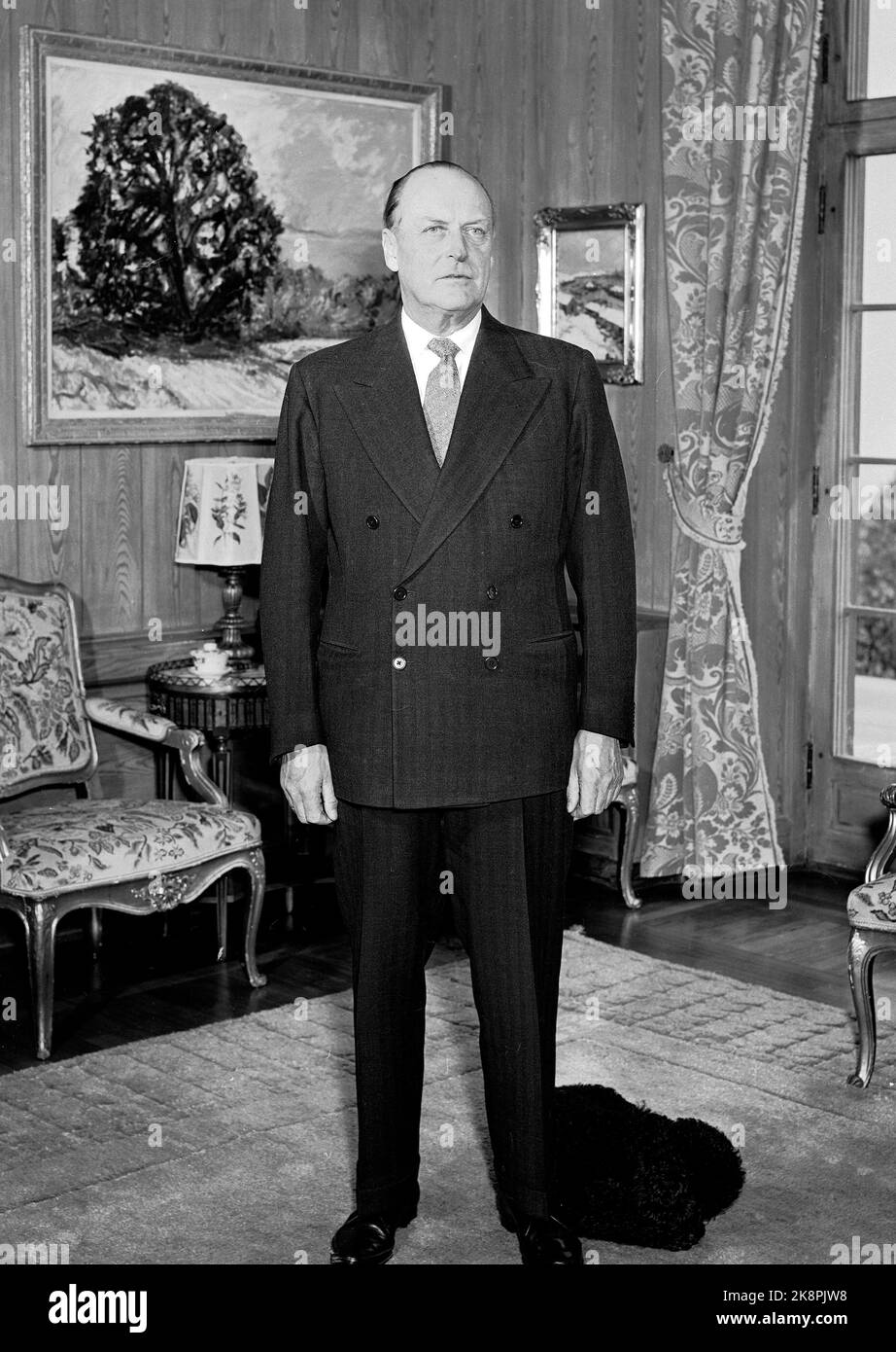 Asker 19630510 King Olav photographed at Skaugum in advance of 60 years ...