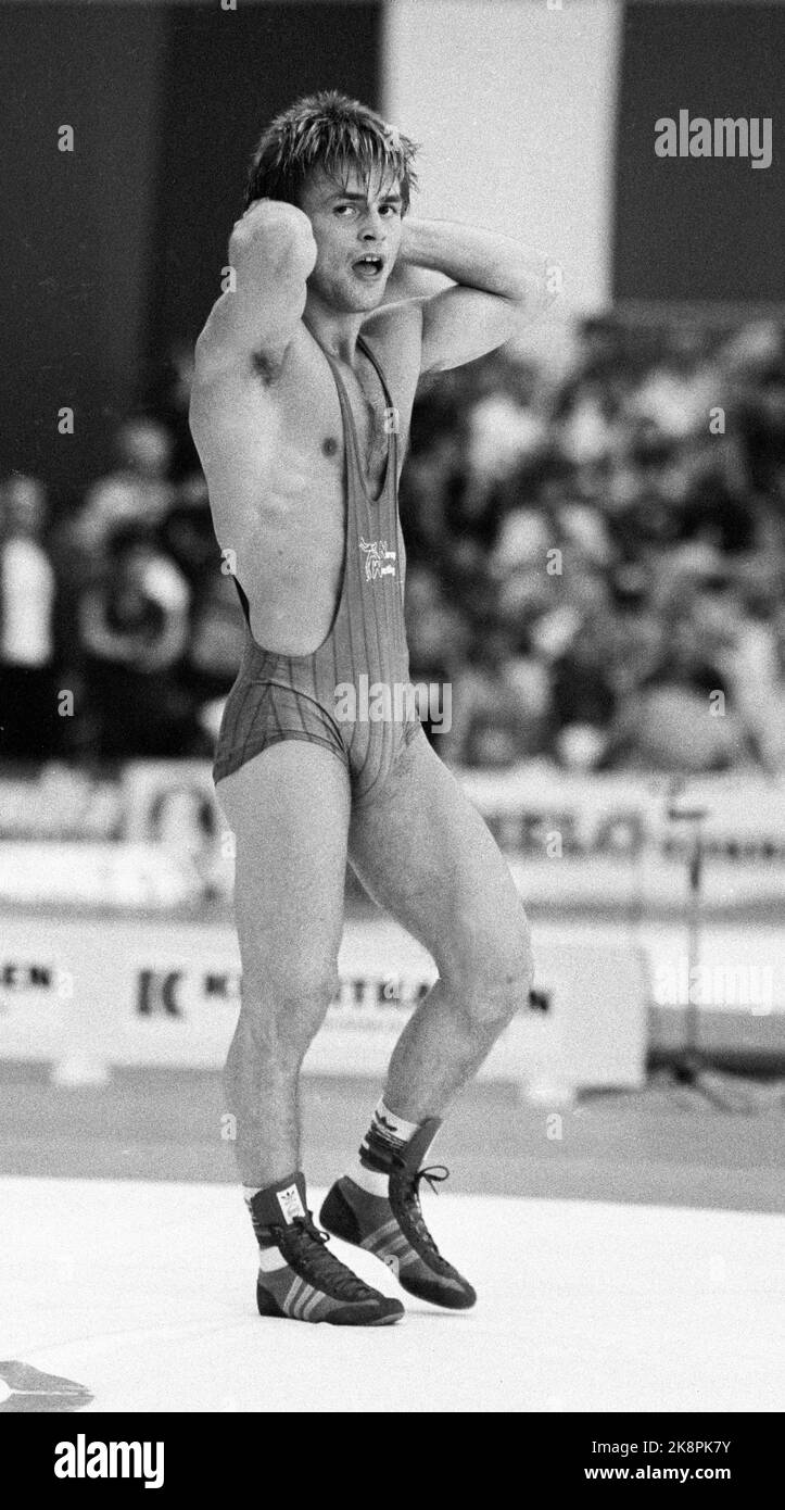 Kolbotn 1985-08: World Cup wrestling 1985. 52 kg class. Jon Rønningen ...