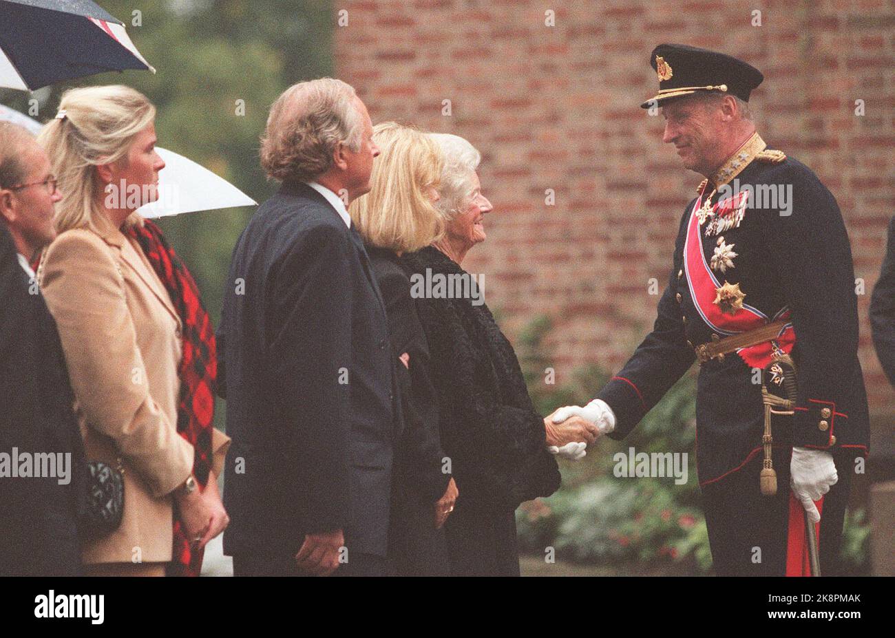 Asker 19960927: The war hero Max Manus (1914-1996) was buried in Asker ...