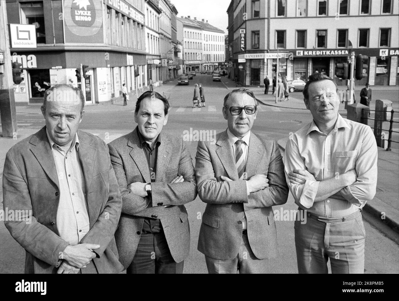 19820421 Transport strike. The Transport Workers' Union explained the ...