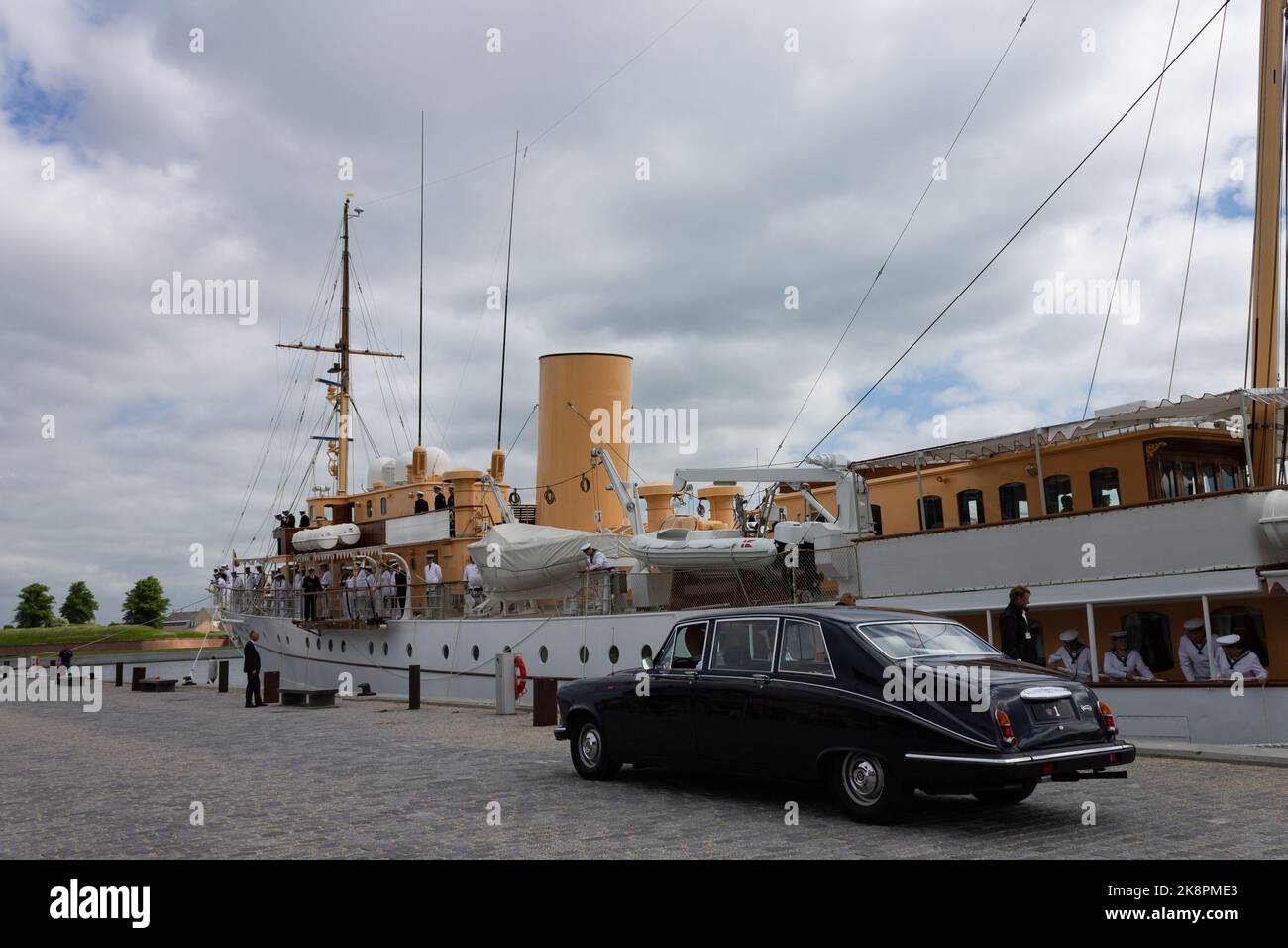 A Rolls Royce catching up royal danish royal family member in the docks ...