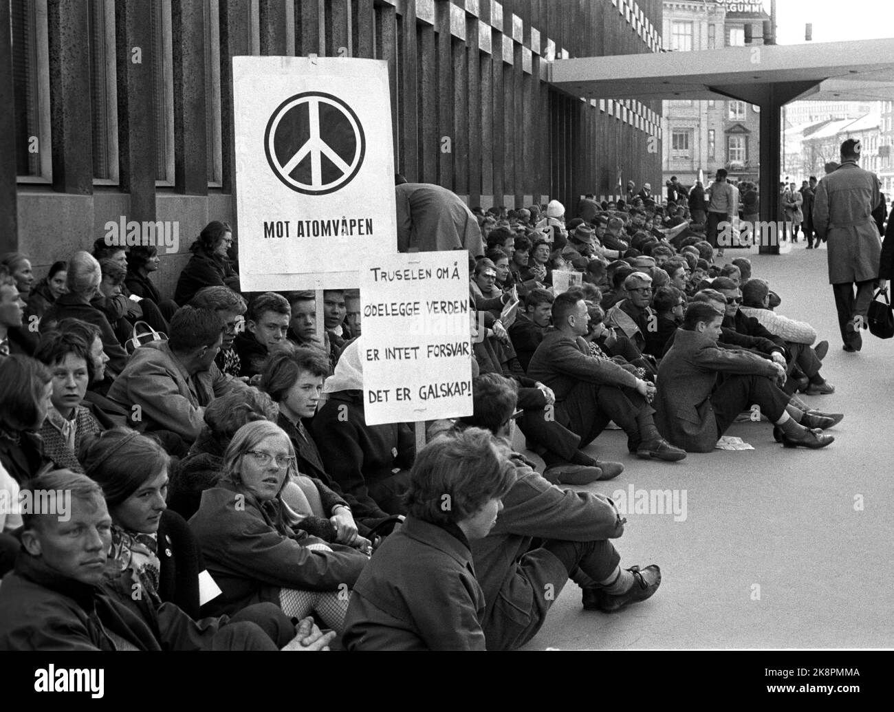 Thorberg ntb ntb nuclear weapons logos demonstrations posters hi-res ...