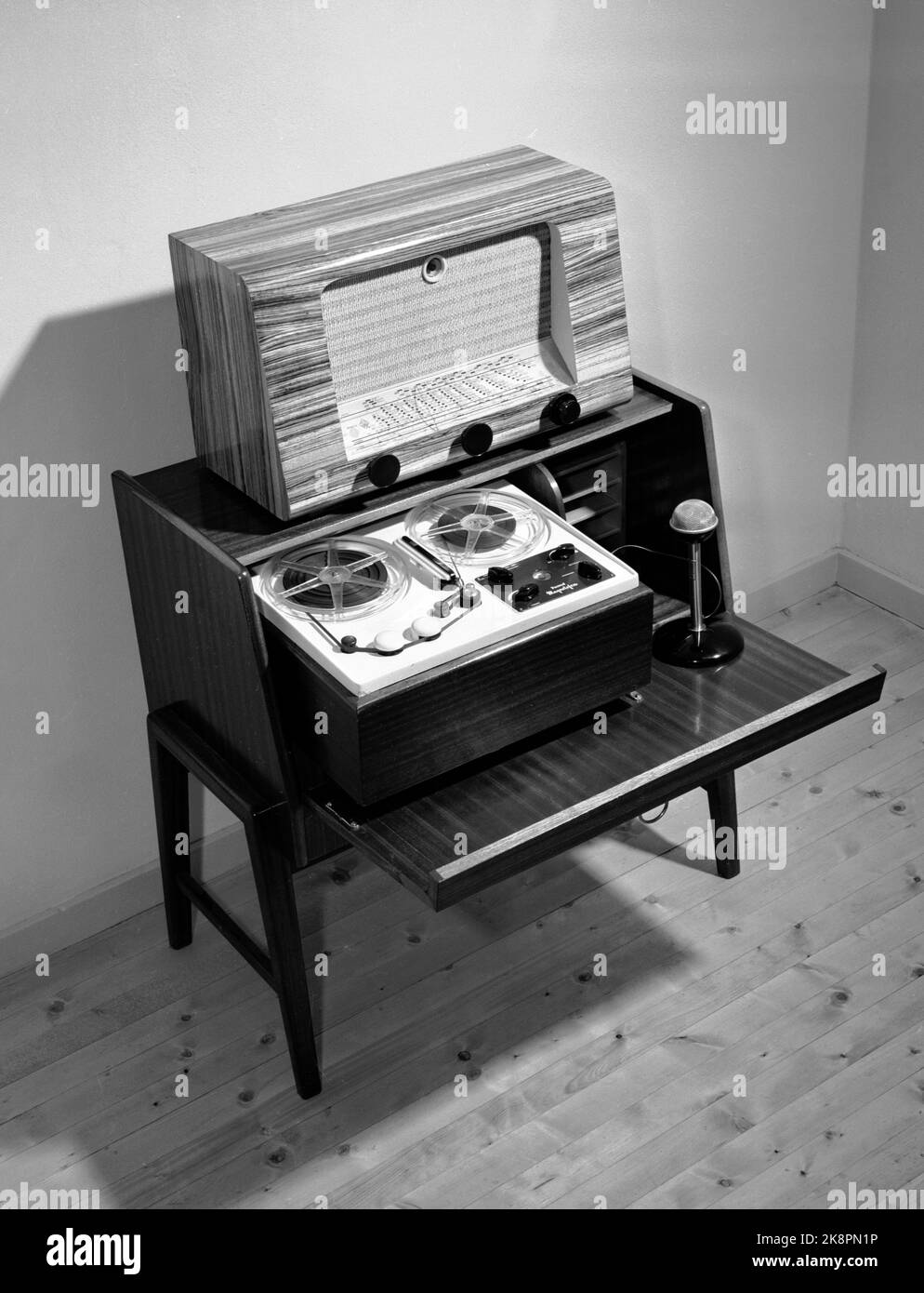 Magnetophones hi-res stock photography and images - Alamy