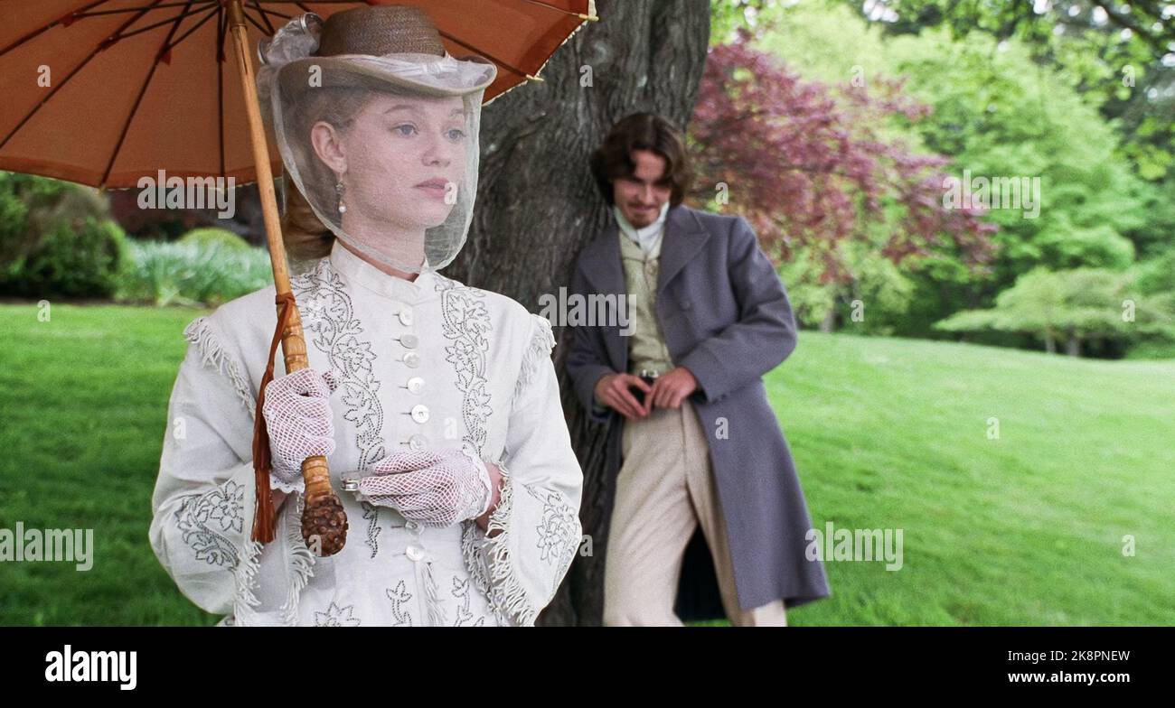 USA. Samantha Mathis and Christian Bale in a scene from the (C)Columbia ...