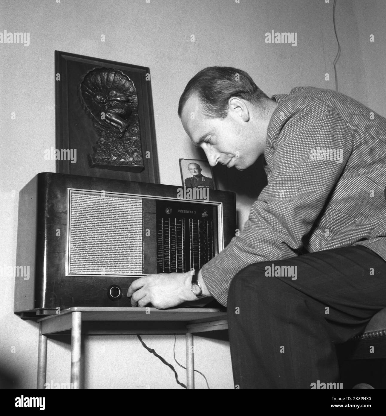 19451117 hi-res stock photography and images - Alamy