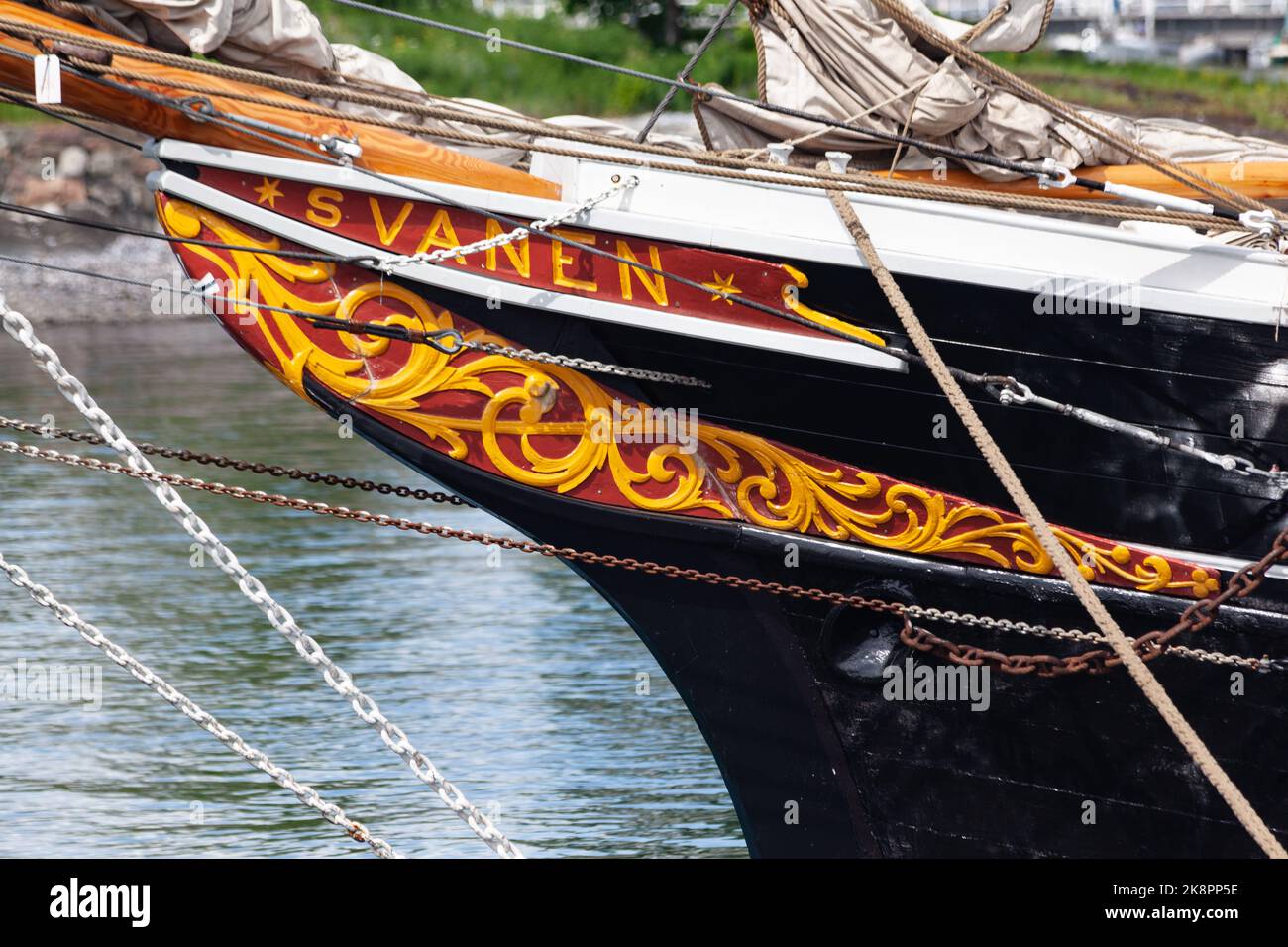 The details of the front of a beautiful ship Stock Photo - Alamy