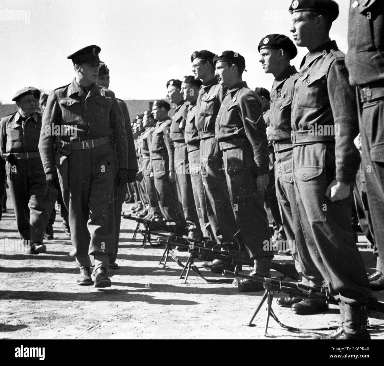 Oslo 19450526 Crown Prince Olav inspects Norwegian soldiers at Akershus ...