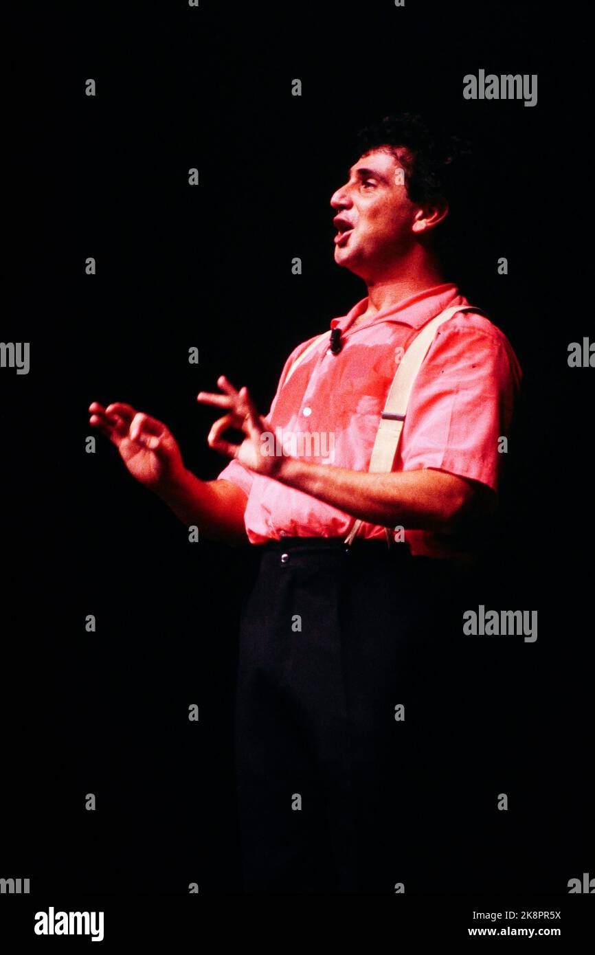 Michel Boujenah plays "The guardian angel", Lyon, France, 1988 Stock ...