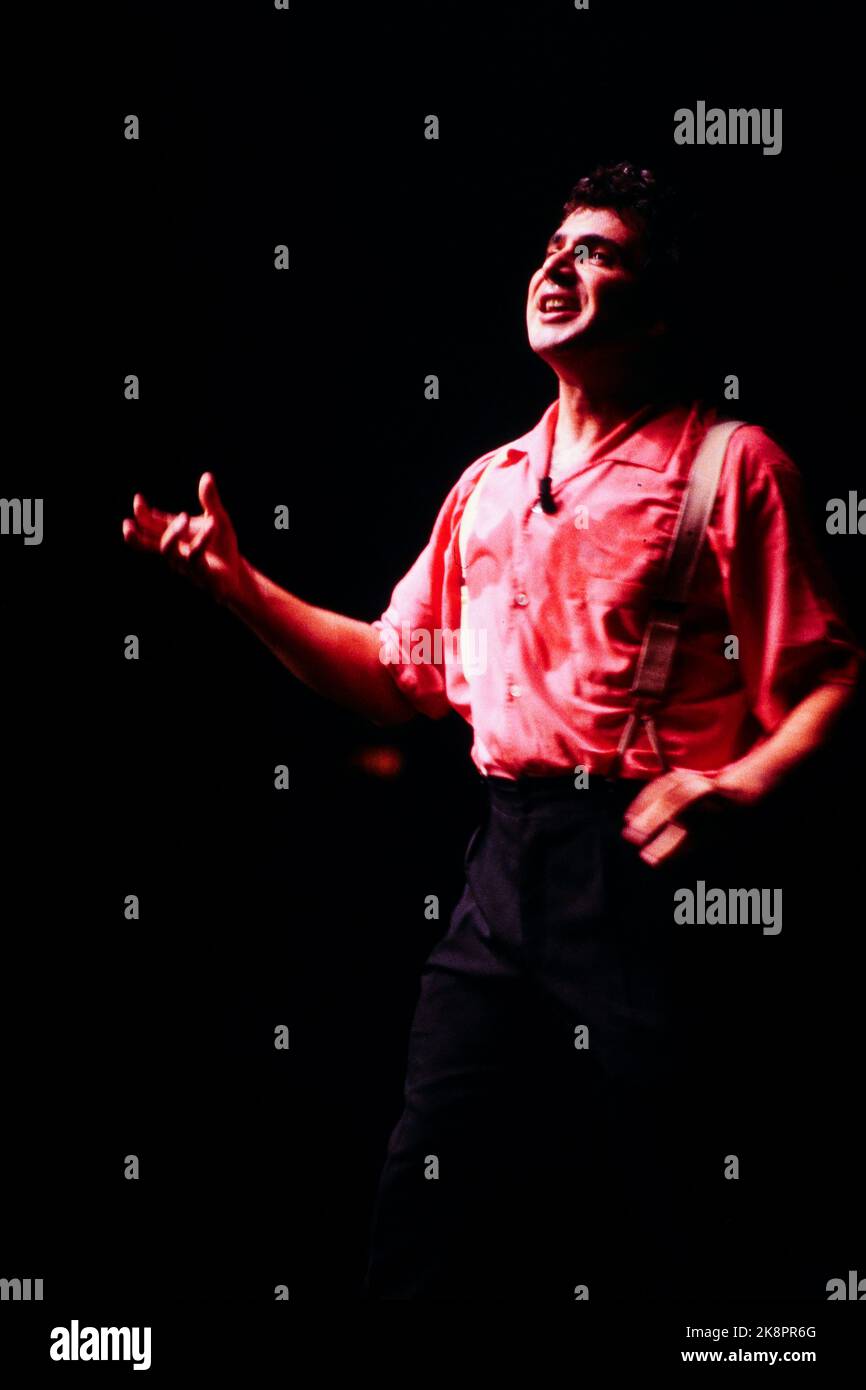 Michel Boujenah plays "The guardian angel", Lyon, France, 1988 Stock ...