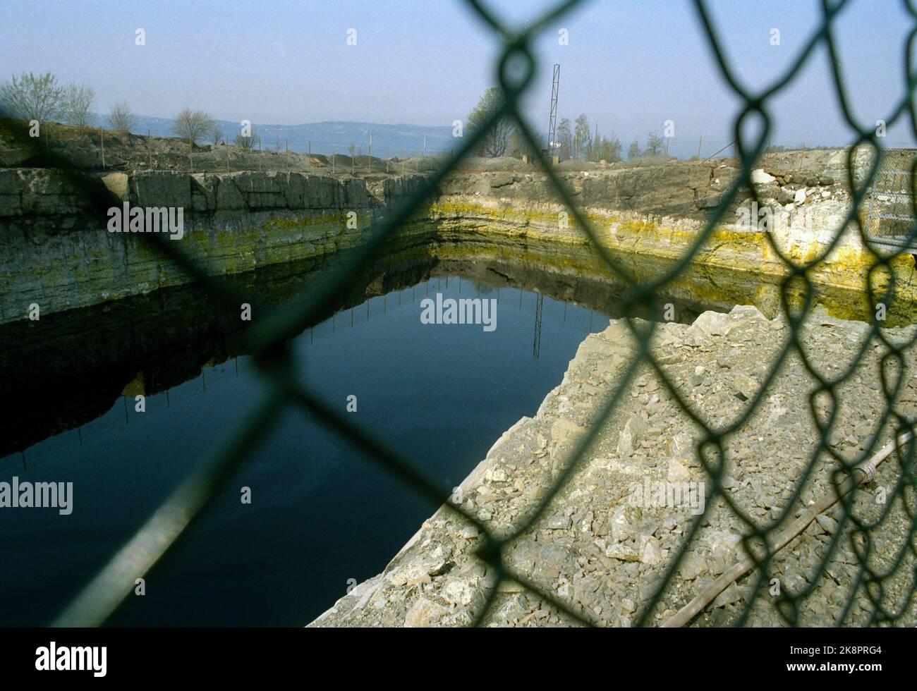 Langøya 199304: Toxic gas escapes from the landfill for special waste ...