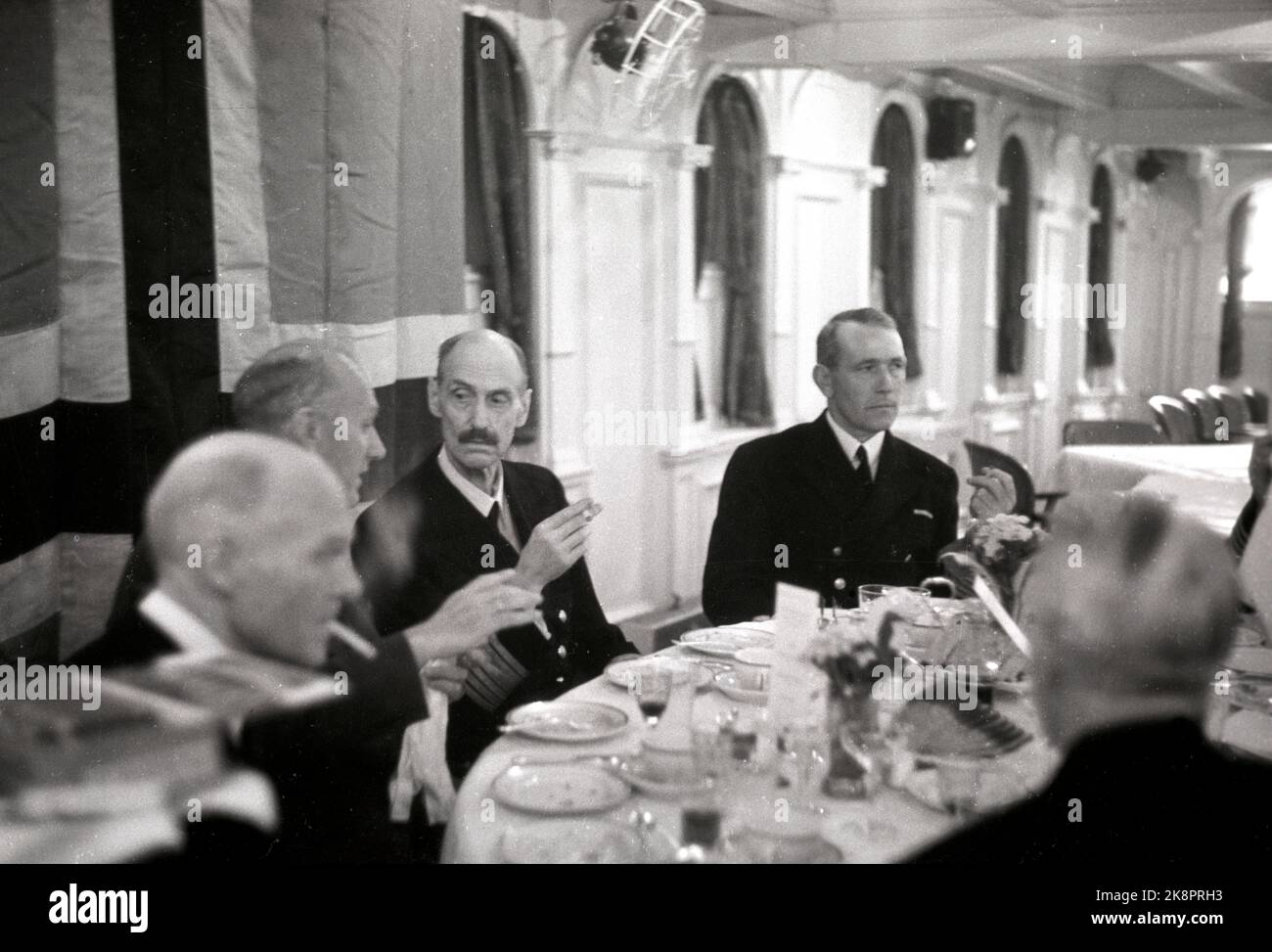 Oslo june 1945 h m king vii visits the bergensfjord vessel hi-res stock ...