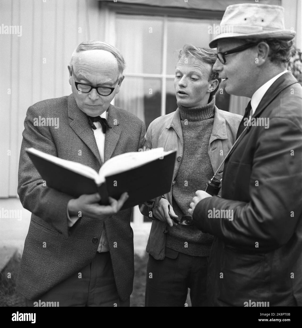 Oslo August 1965 Norwegian filming with father and two brothers Bang ...