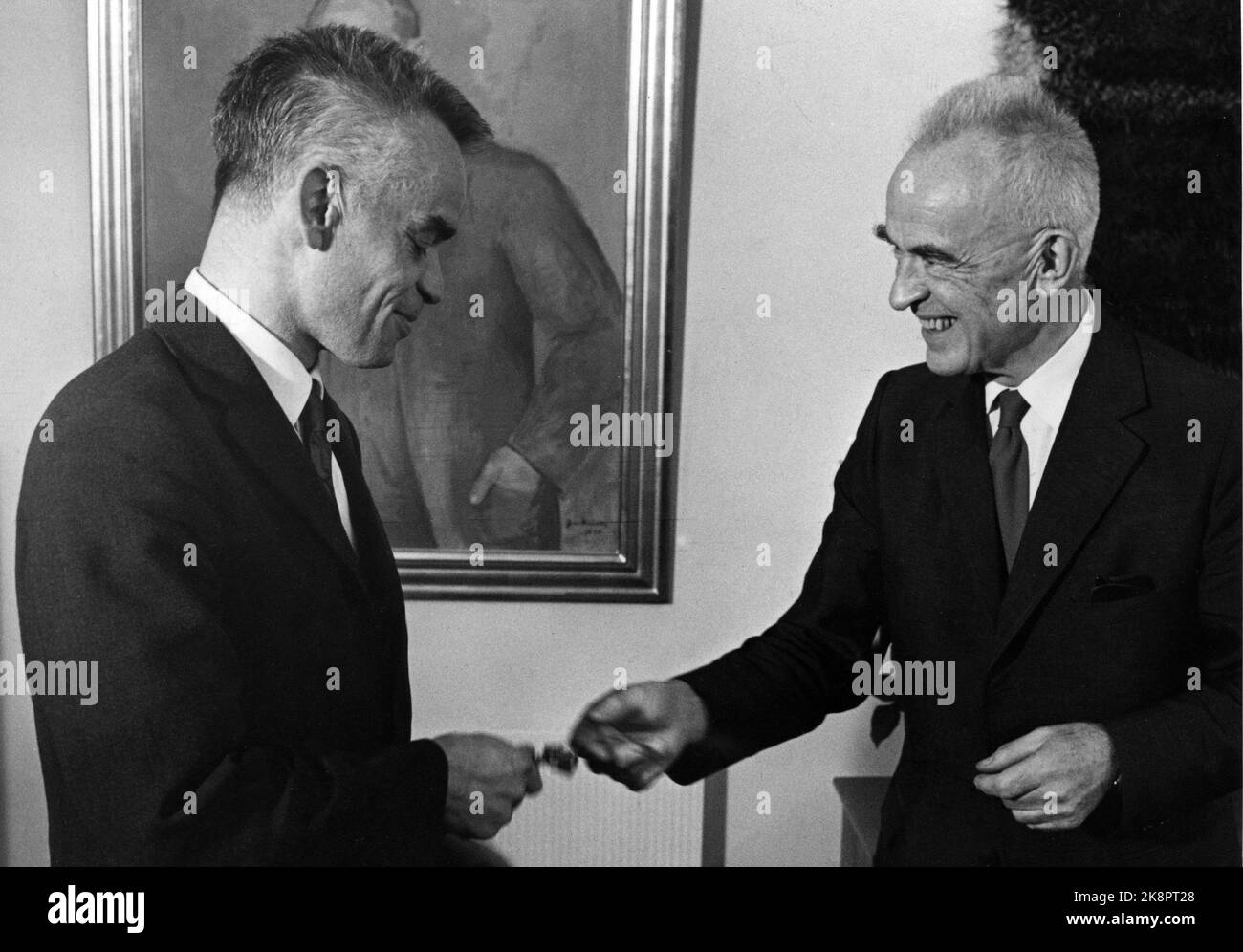 19721101 Black and White Stock Photos & Images - Alamy