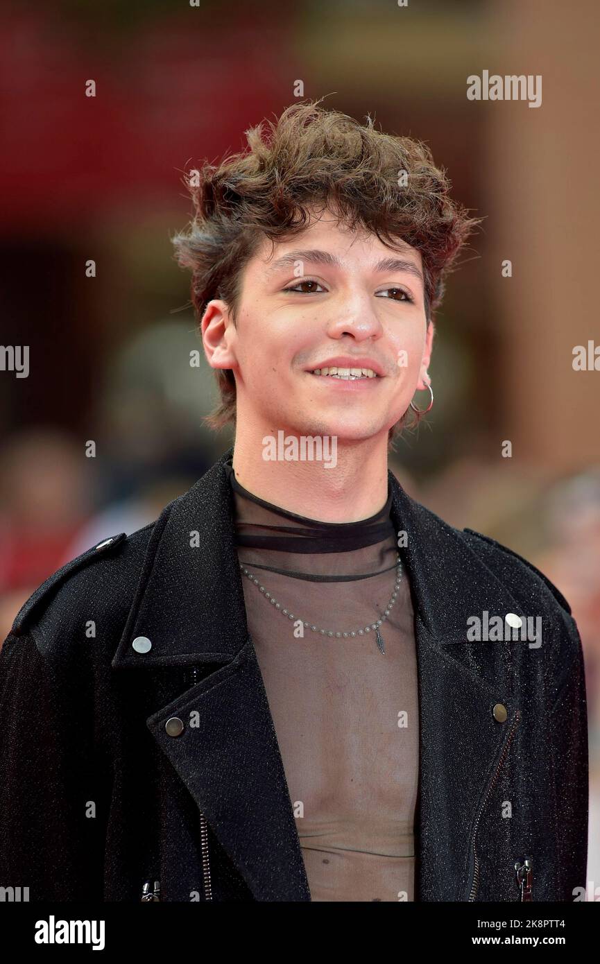 Lyle crocodile hi-res stock photography and images - Alamy