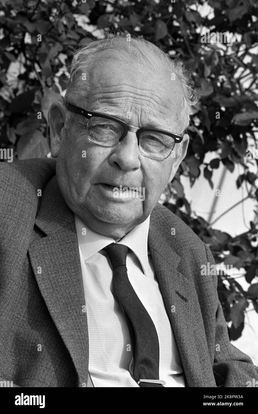 Oslo 19650810 actor egil hjort jenssen photo hi-res stock photography ...