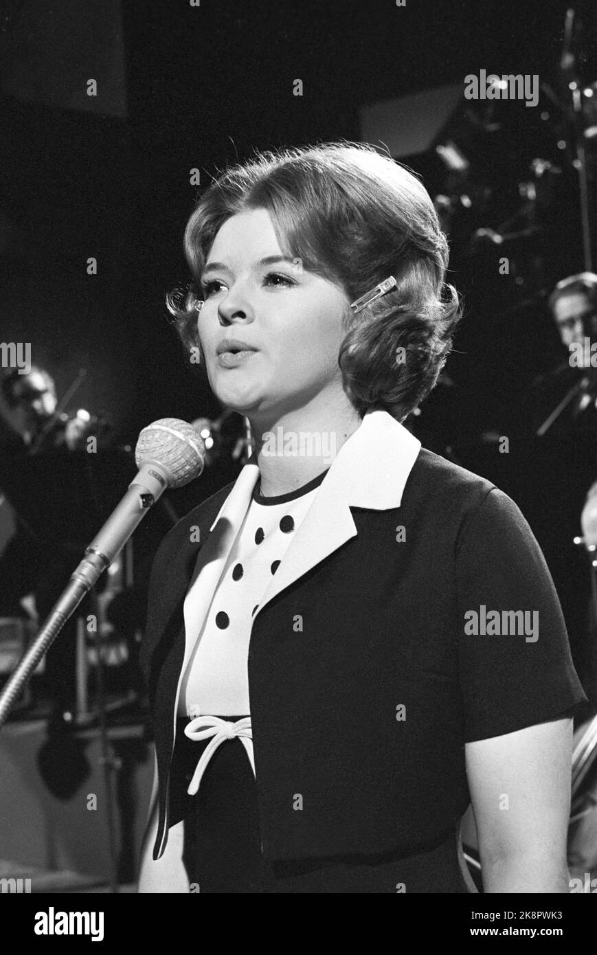 Oslo 19650213: Artist Kirsti Sparboe Unden The Norwegian Melodi Grand ...