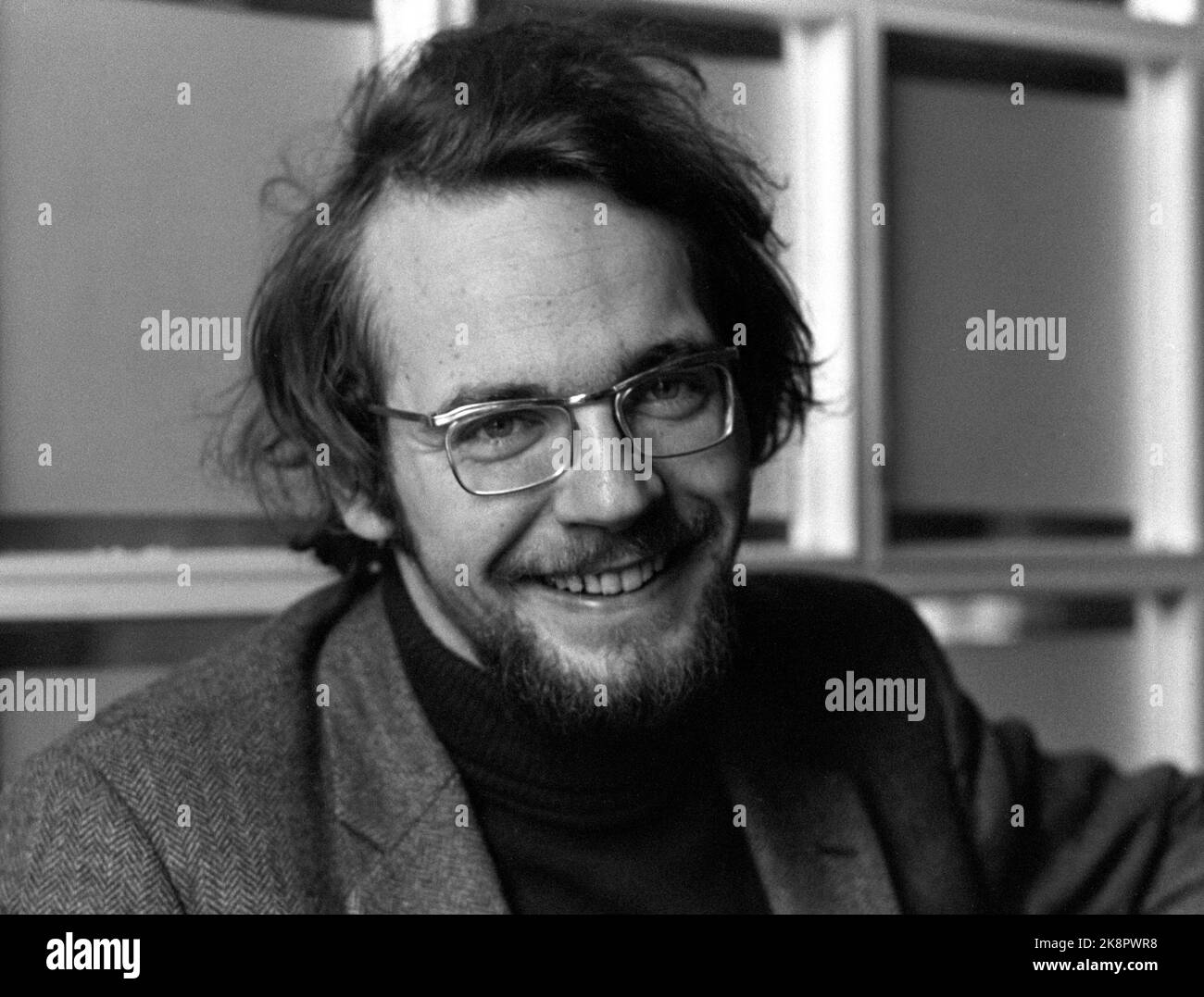 Oslo 19710330 The singer singer Ole Paus. Smiling portrait. Photo ...