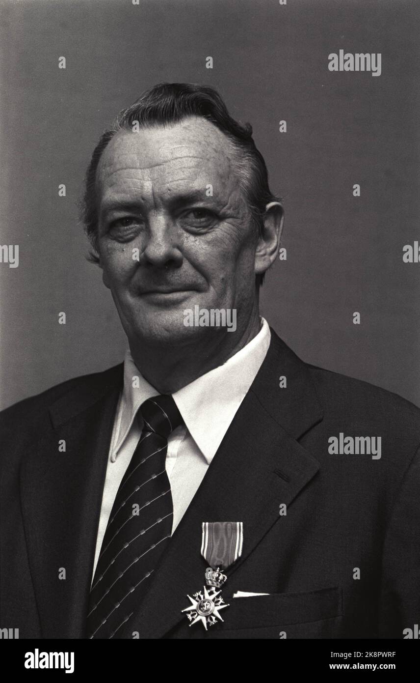 Oslo 19781103 Program Secretary Erik Bye appointed Knight of the Order ...
