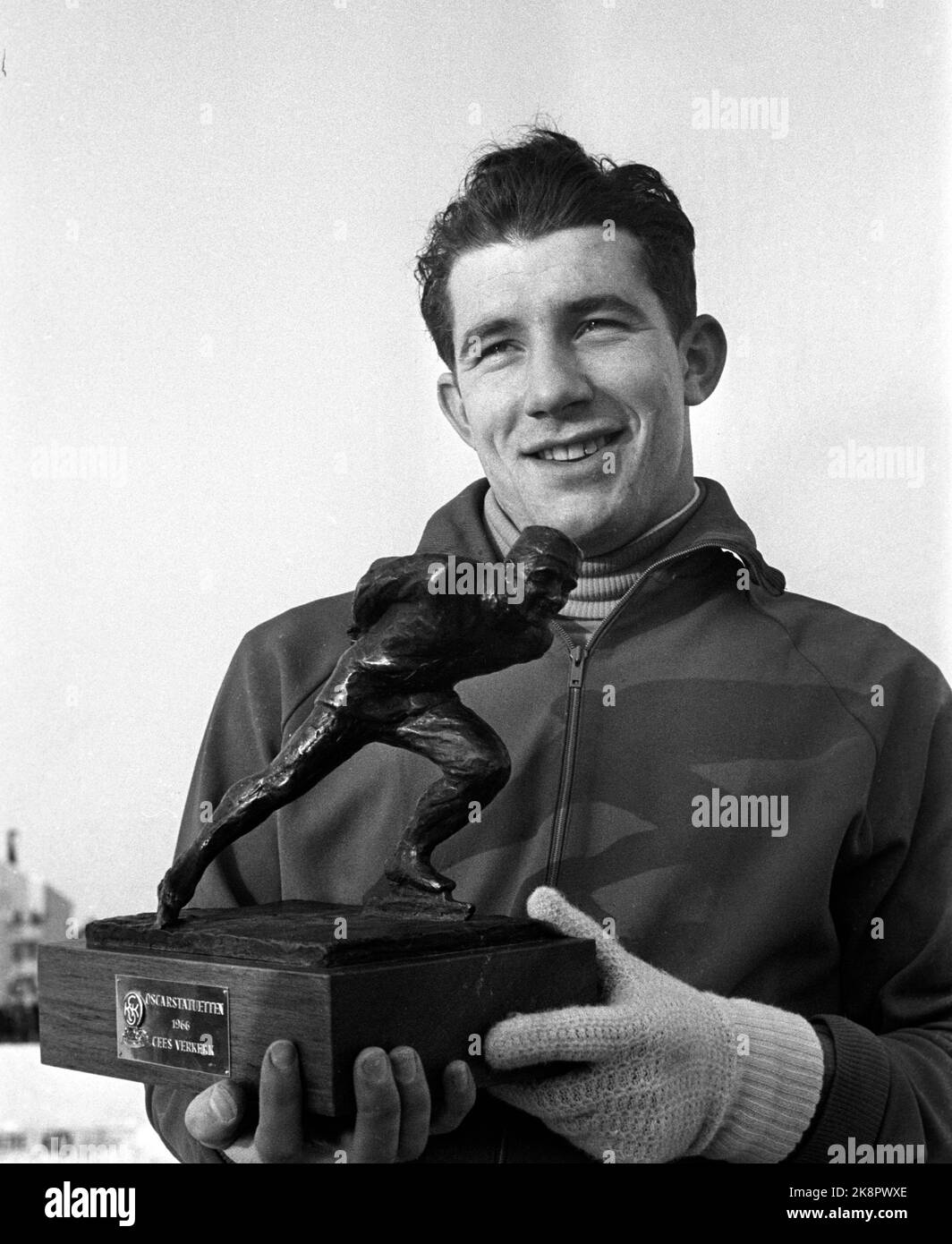 Ntb ntb skate sports trophies alone hi-res stock photography and images ...