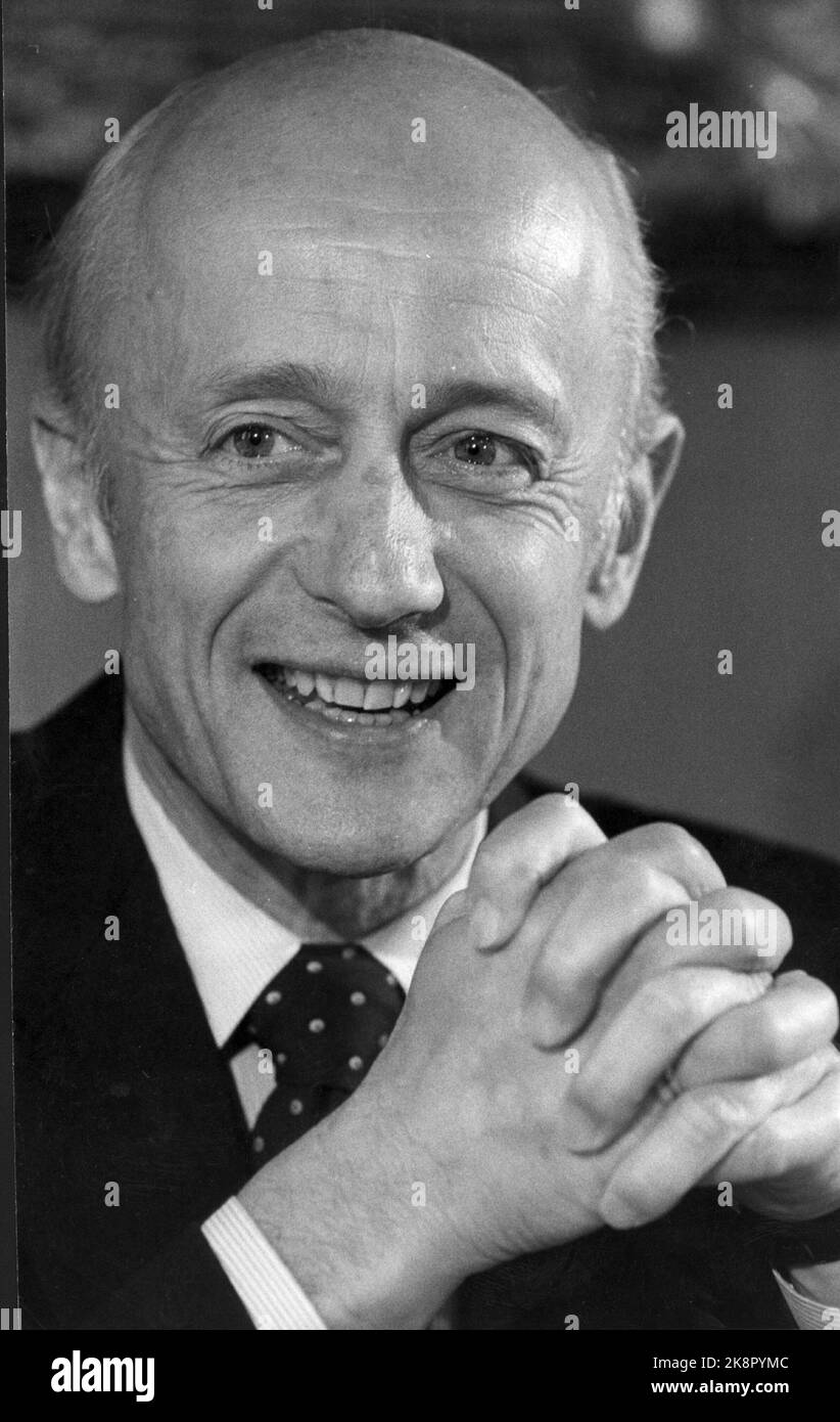 Hands during Black and White Stock Photos & Images - Alamy