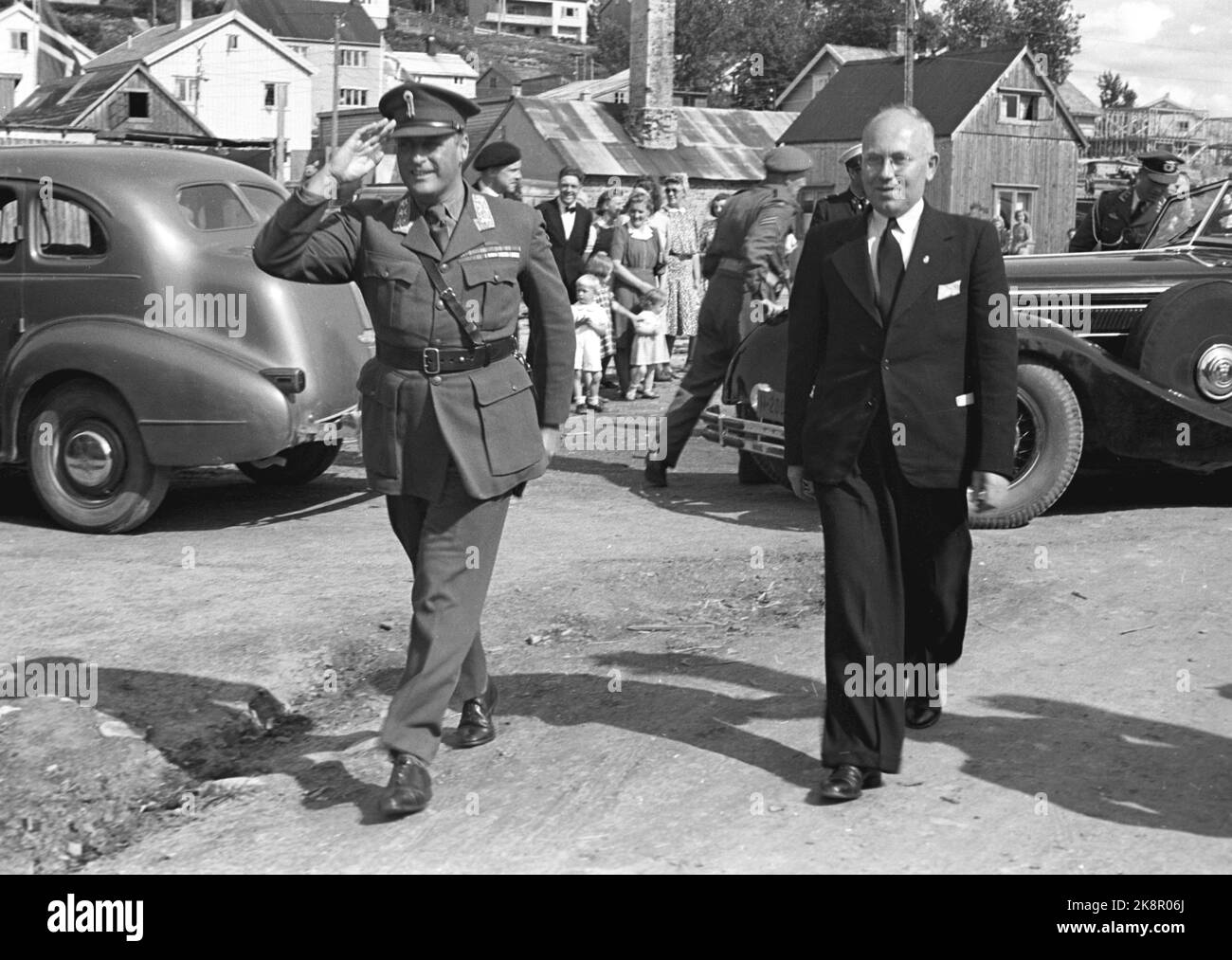 Namsos 194608. Crown Prince Olav visits Namsos to look at the ...