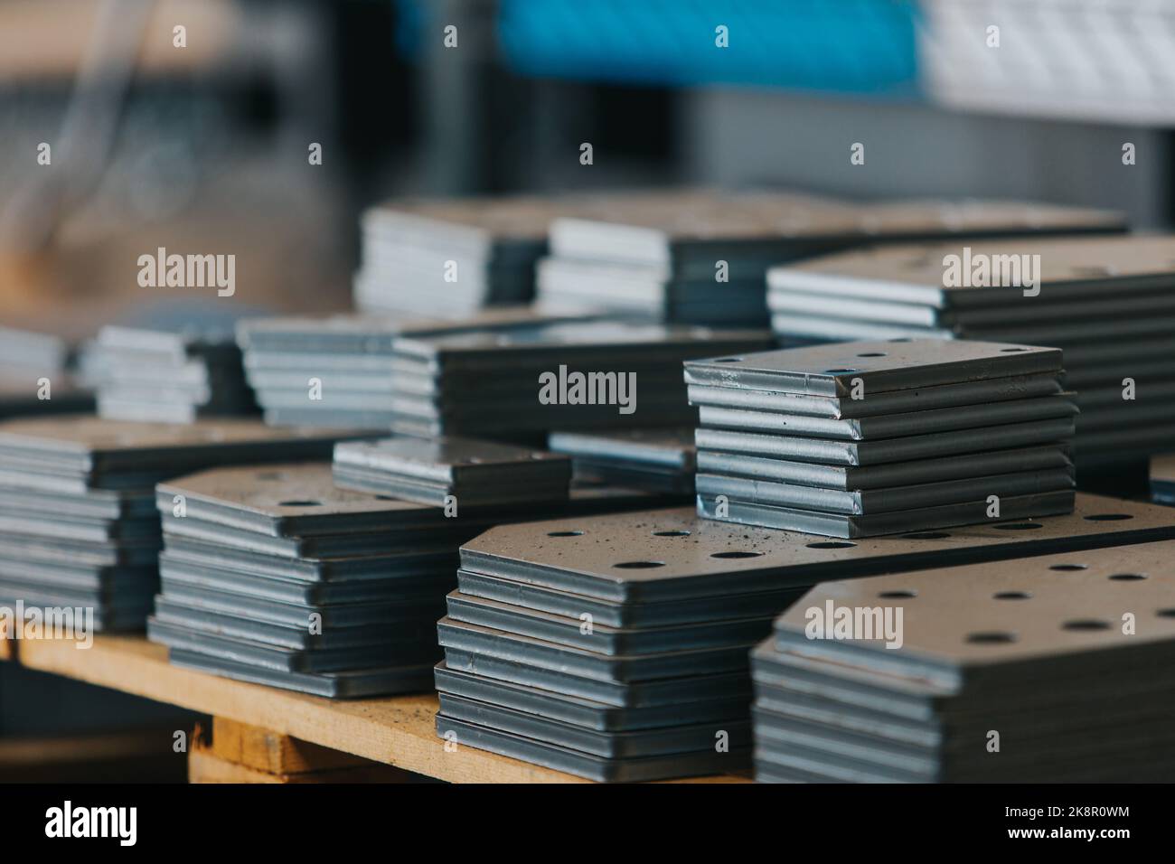 Metal connector plates hi-res stock photography and images - Alamy