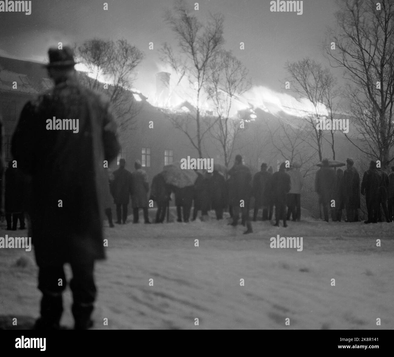 Bodø 19680213 Fire in Bodø Hospital. The whole top floor of the west ...