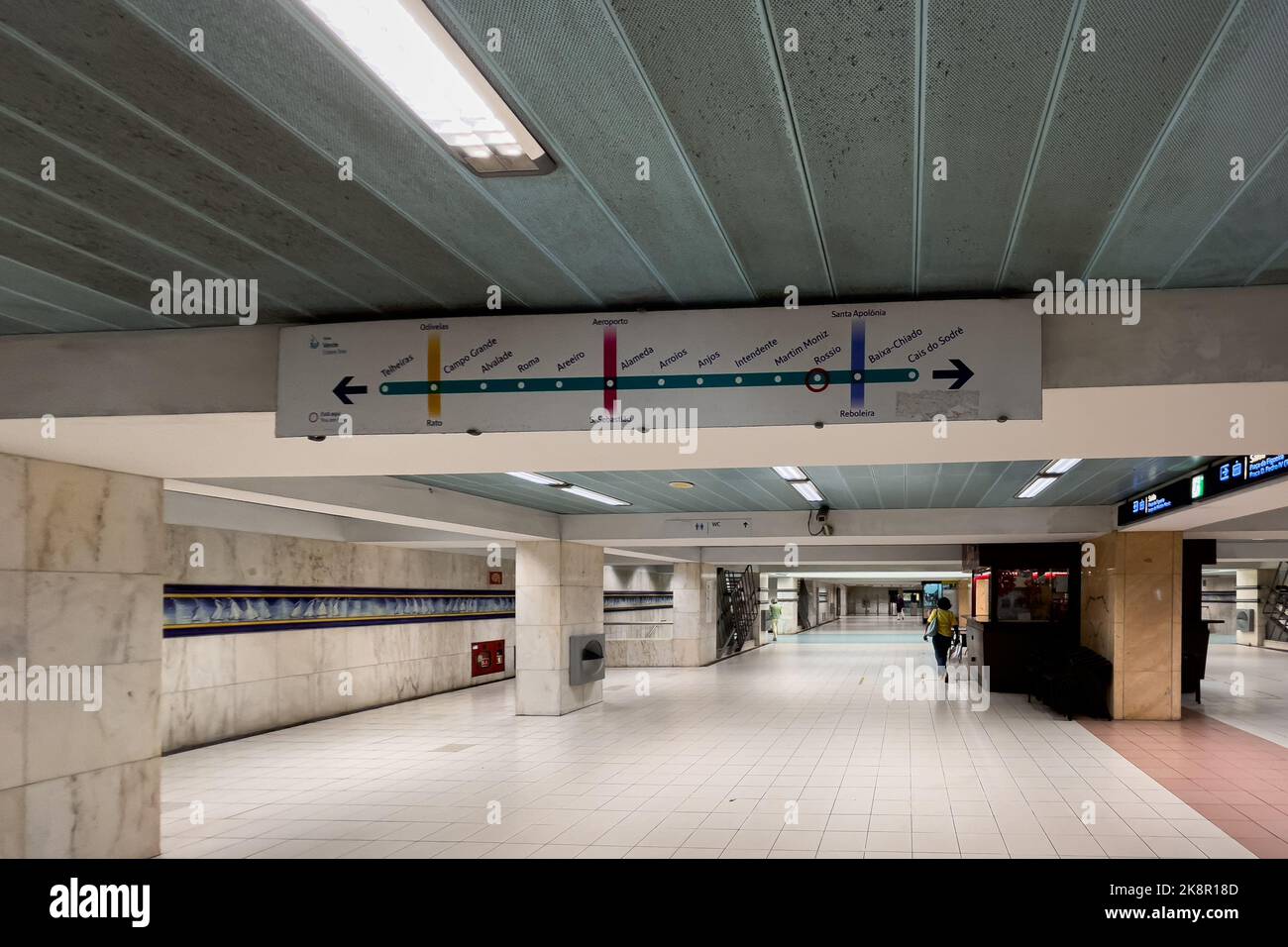 People walking inside a metro station Stock Photo - Alamy