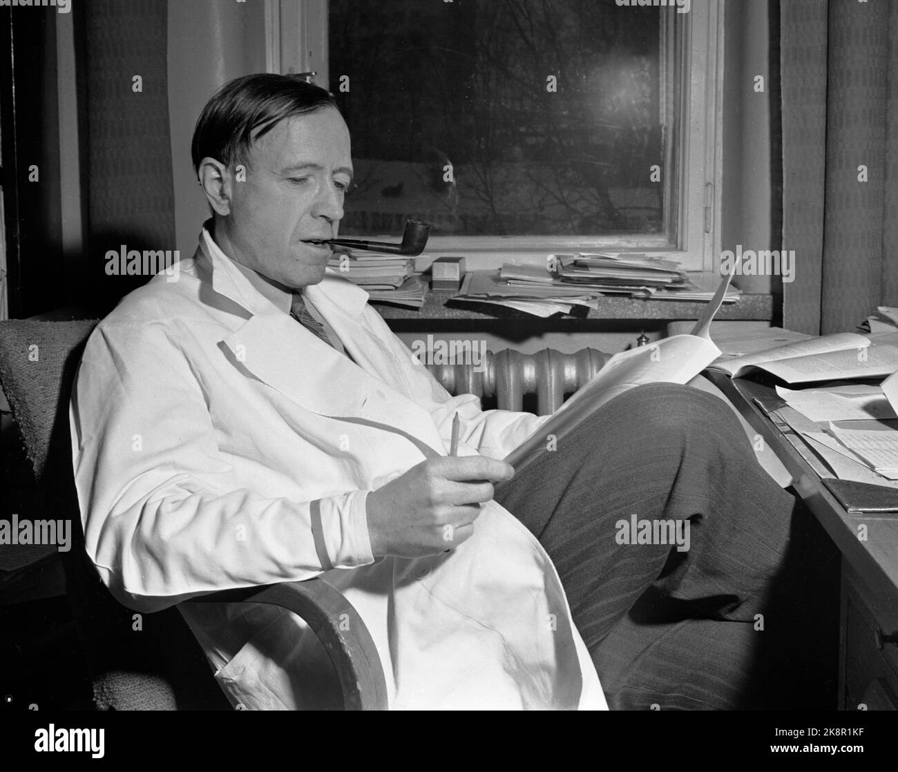 Oslo 19540201 Hans Jacob Ustvedt (1903-822), doctor / professor and ...