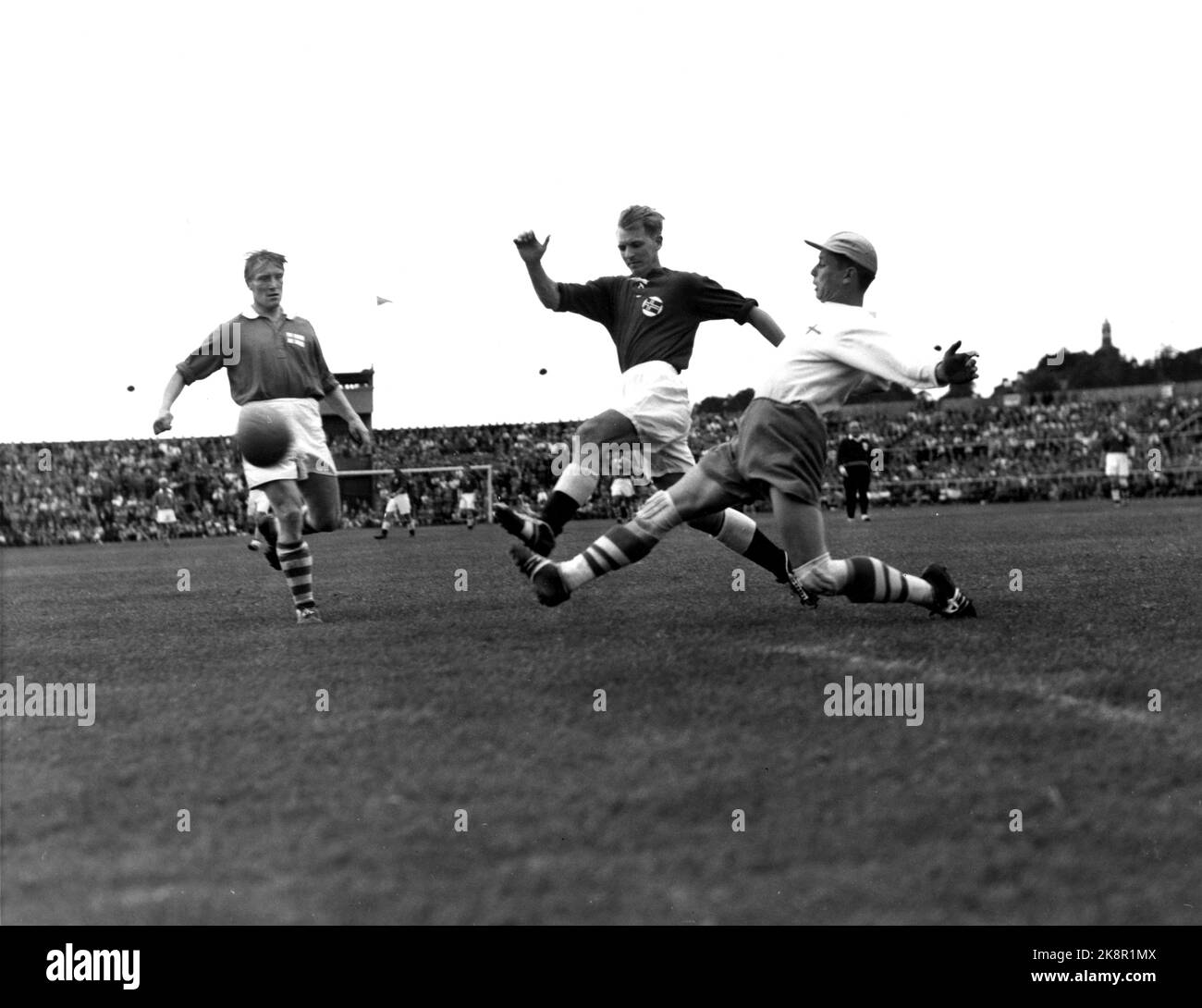 Oslo 1954 football match hi-res stock photography and images - Alamy