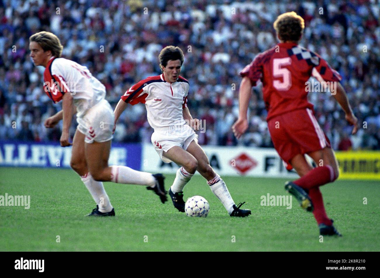 Oslo 19910828 football hi-res stock photography and images - Alamy