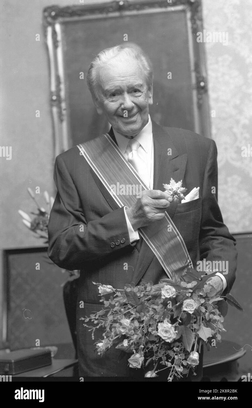 Oslo 19881012 The actor Per Aabel on Wednesday morning St. Olav's Order ...