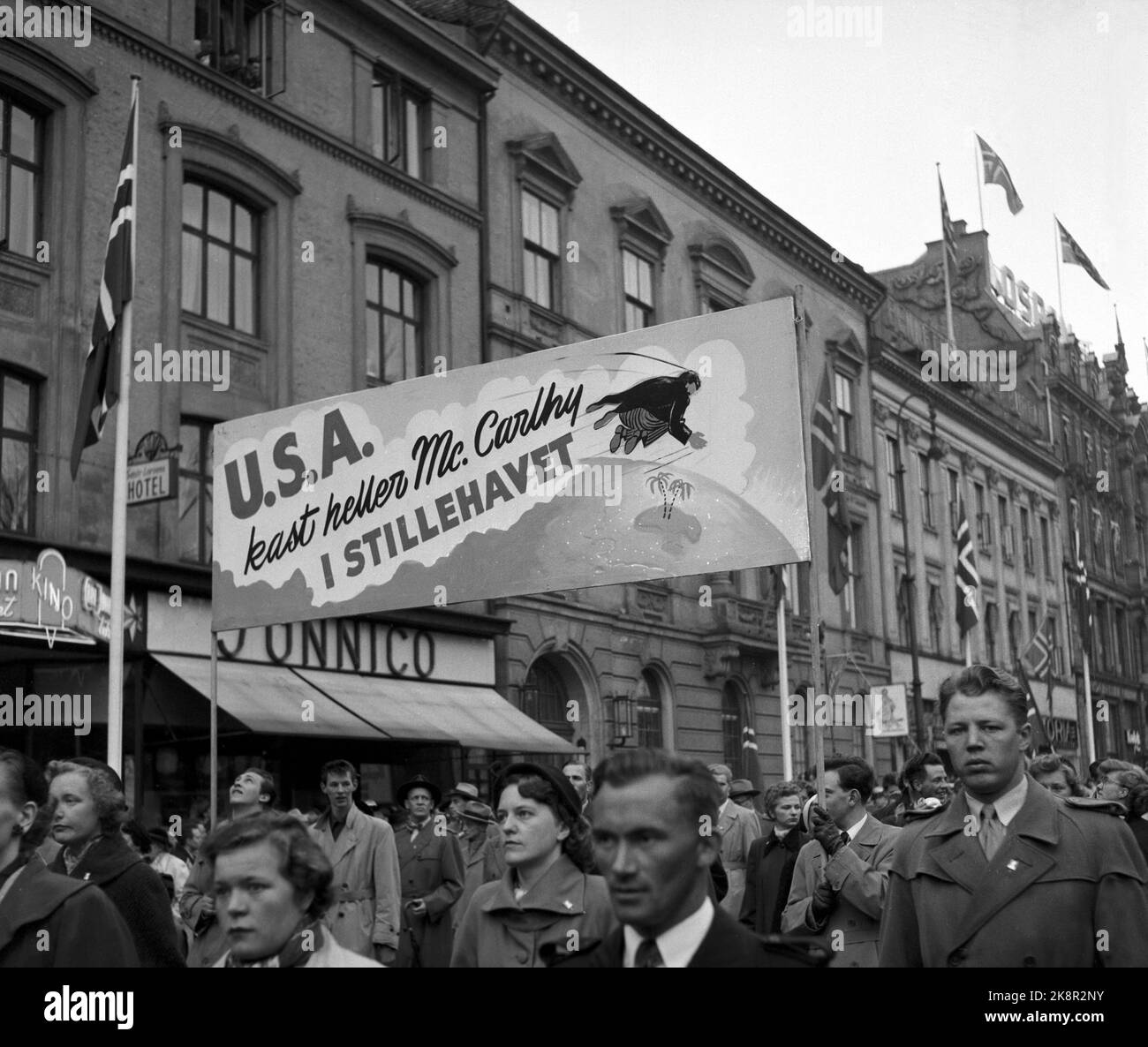 Oslo 19540501 May 1 train along Karl Johans gate. Tabs and banners ...