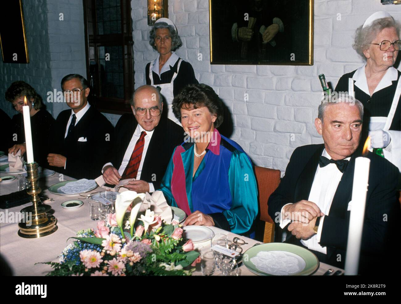Oslo 19880426. Prime Minister of Greece Andreas Papandreou visits ...