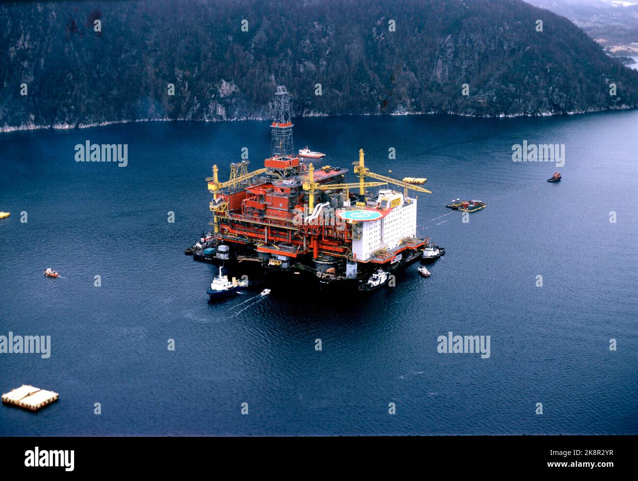 The Yrkjesfjord March 1981 dragged off the chassis to the world's ...