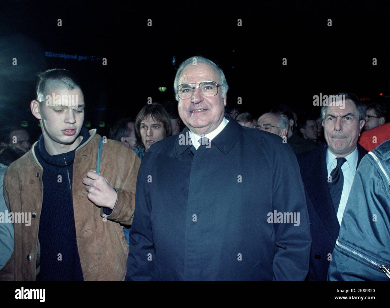Berlin Germany 19891110 Fall of the Berlin Wall: Helmut Kohl spoke in ...