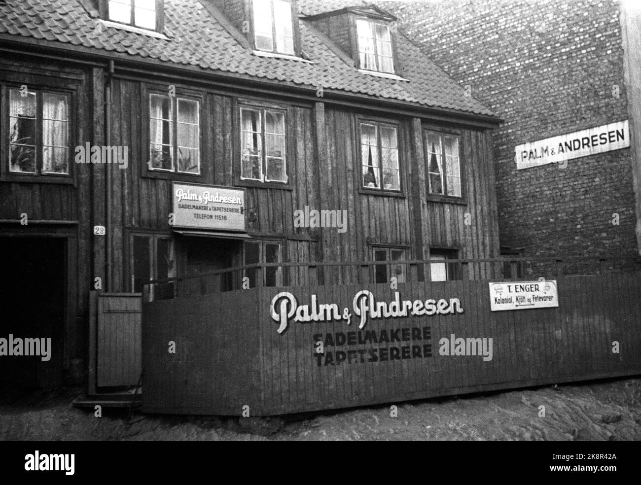 Oslo 1933 Some of the old buildings in Hammersborg before demolition ...