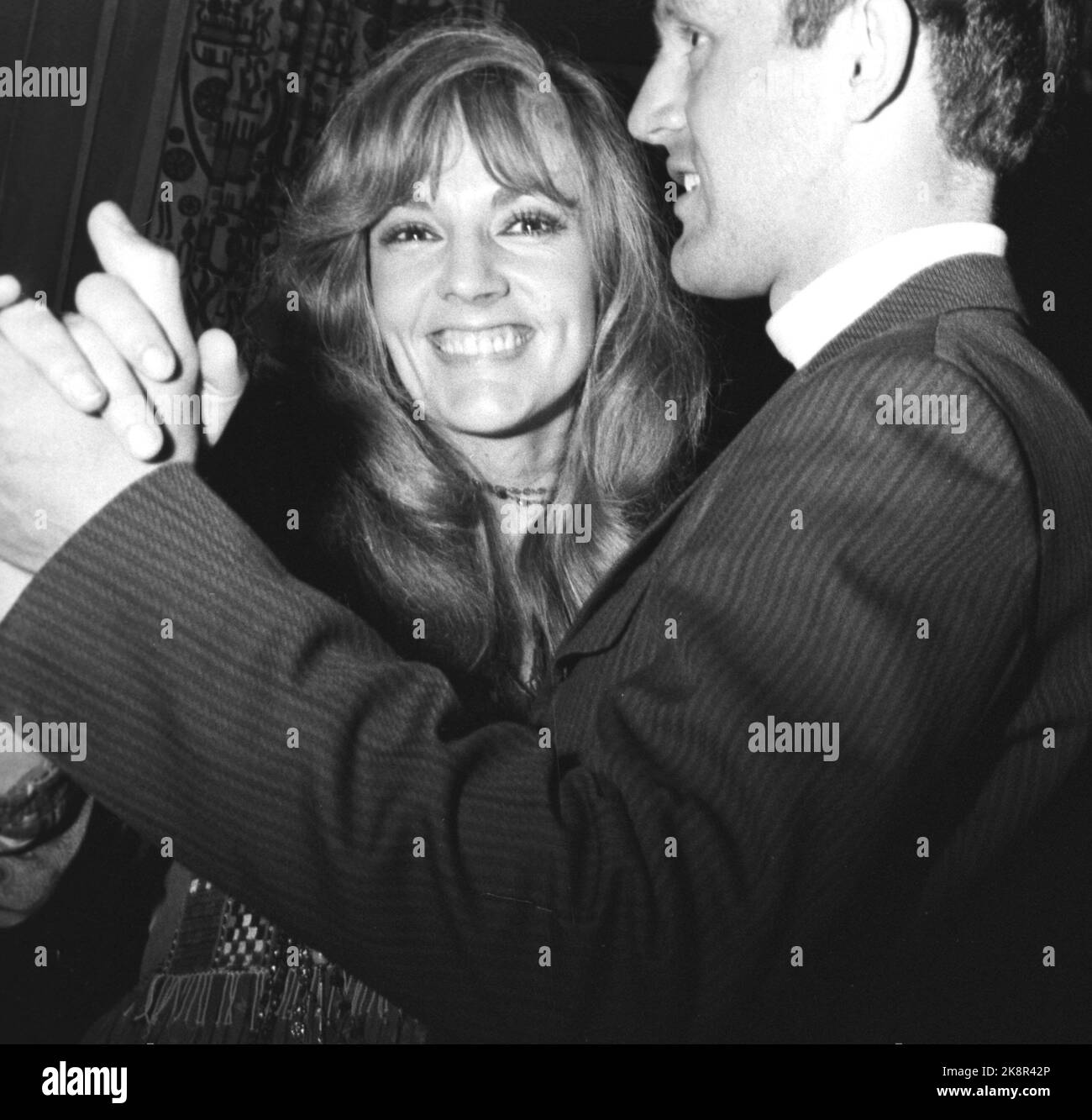 Aage storlokken current ntb collection actions happiness events dance ...