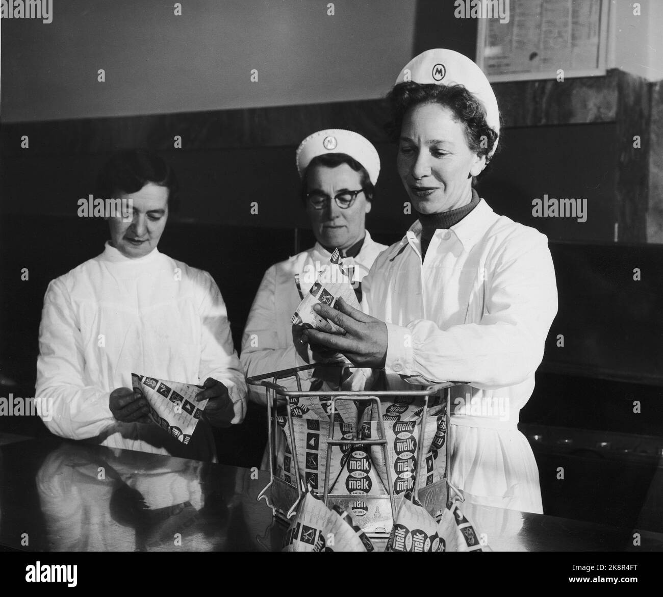 Oslo 1957 - The first day it fell difficult for both the dairy staff ...