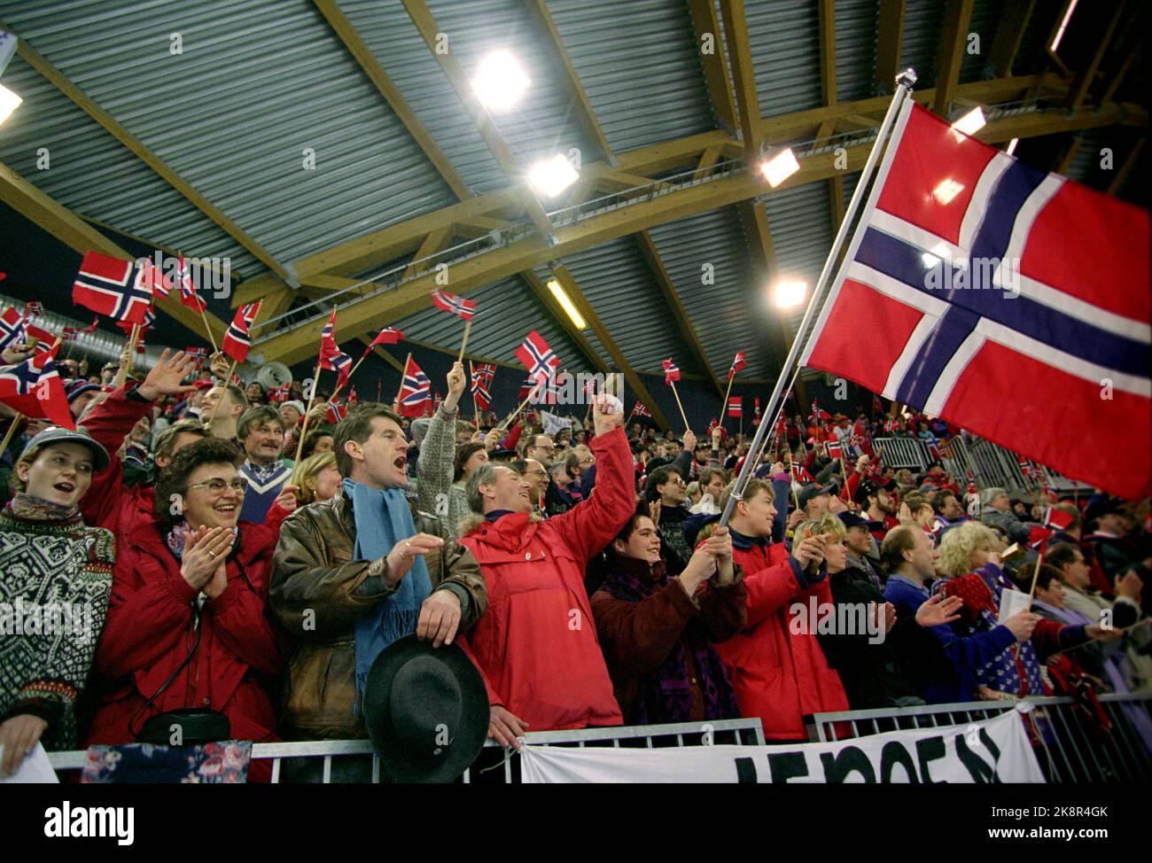 Hamar 19940216: Olympiahall Viking ship, wild cheer and Norwegian flags ...