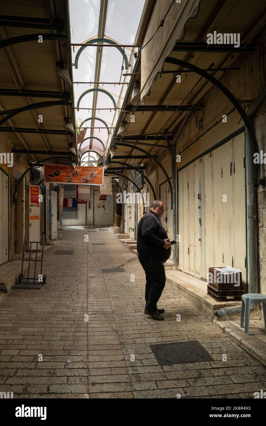Empty marketplace street hi-res stock photography and images - Alamy