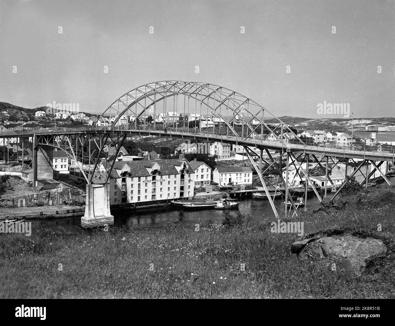 Nordsund bridge Black and White Stock Photos & Images - Alamy