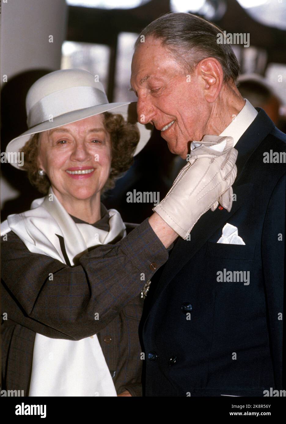 Oslo 19870425. Aase Bye and Leif adjust together during the celebration ...