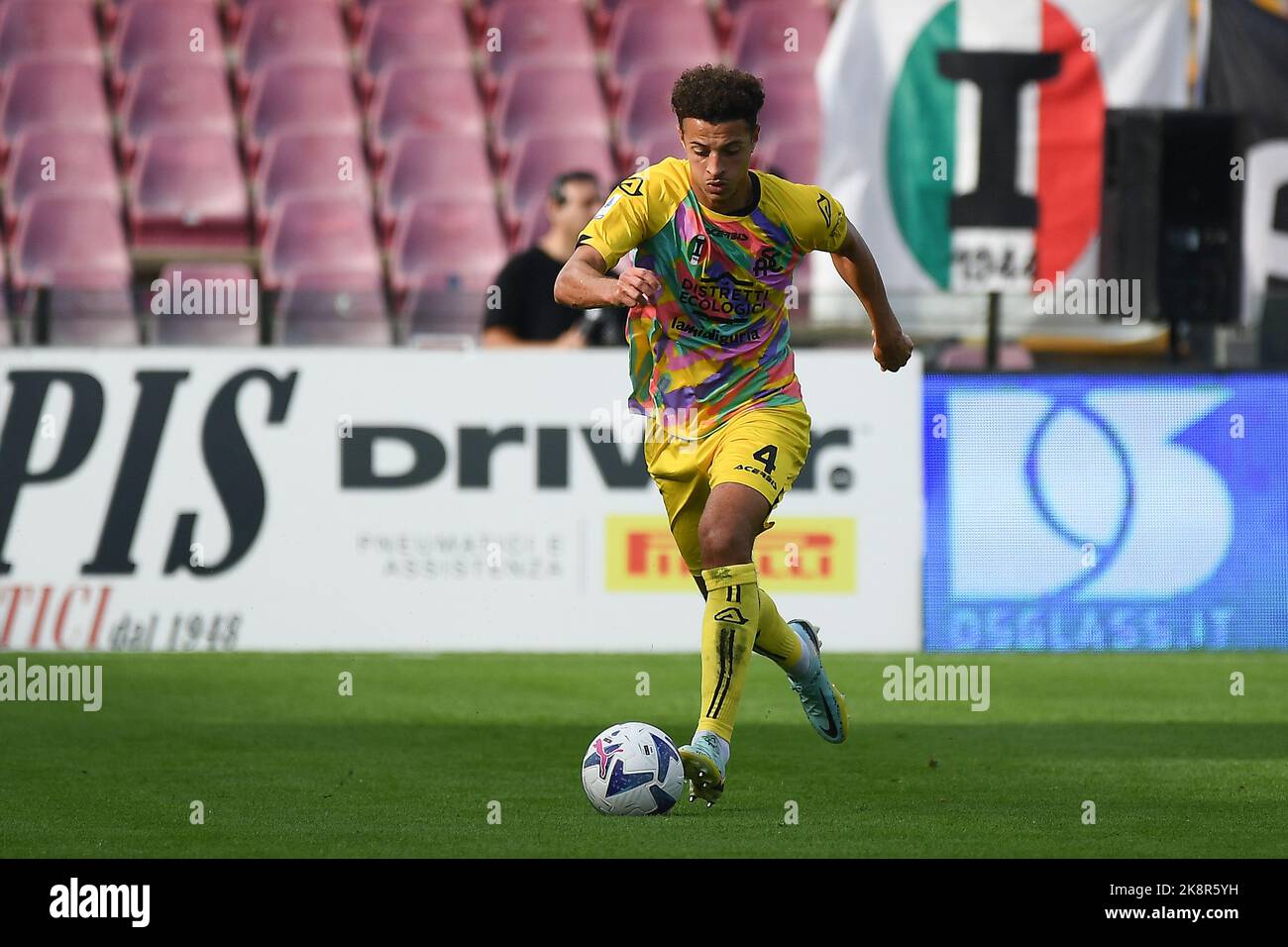 Ethan Ampadu of Spezia during the Serie A match between US Salernitana ...