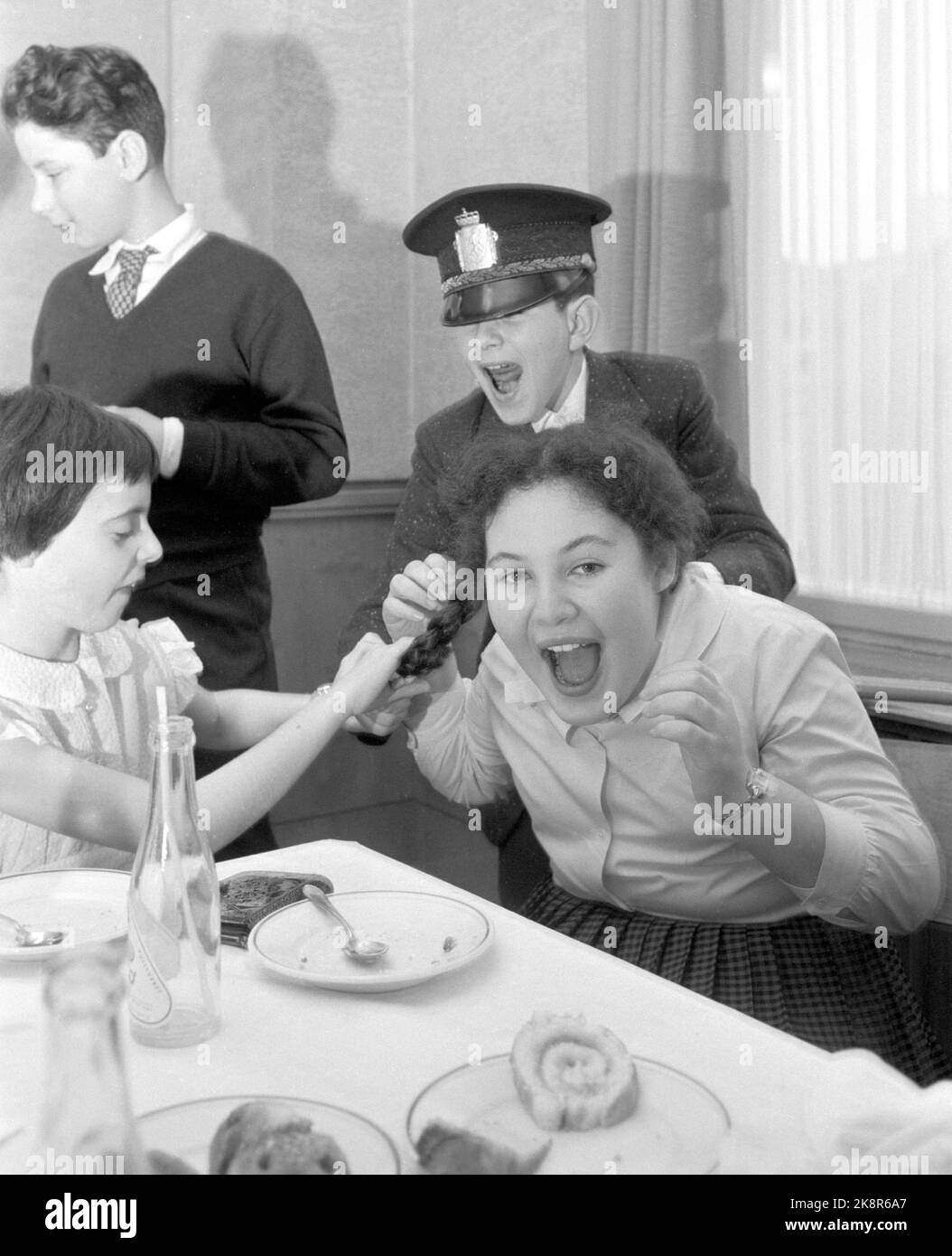 Sverre borretzen current ntb religious holidays children girls jews ...