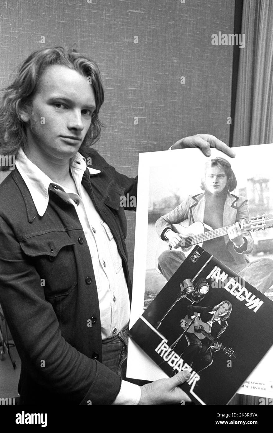 Oslo October 1976 Bergenseren Jan Eggum (24) comes with his second ...