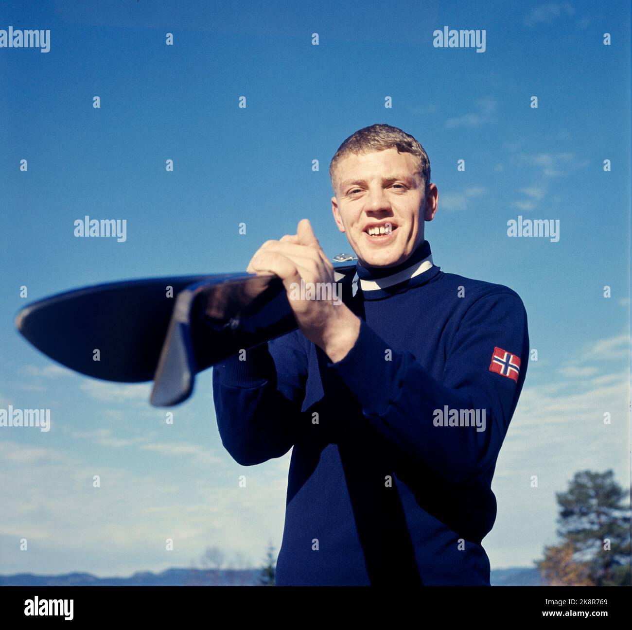 Current ntb ski jump alone portrait hi-res stock photography and images ...